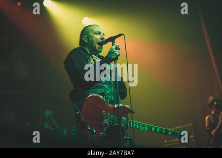 Nicke Borg singer/ guitarist from backyard babies live at o2 ritz ...
