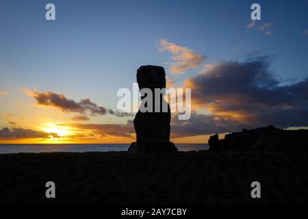 Moai statue ahu akapu at sunset, easter island Stock Photo - Alamy