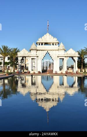 BAPS shri swaminarayan mandir Houston Stock Photo - Alamy