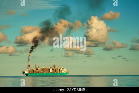 (Petronas) first floating liquefied natural gas (PFLNG 1) facility ...