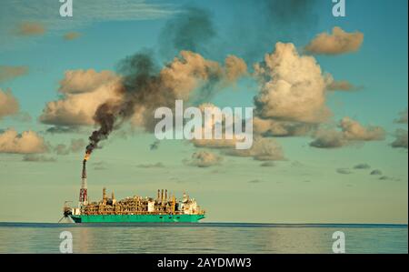 (Petronas) first floating liquefied natural gas (PFLNG 1) facility ...