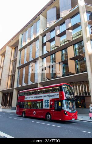 Exterior view of the Bloomberg Building offices on Queen Victoria ...