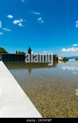 View of the Crouching Spider by Louise Bourgeois at the Tadao Ando Art ...