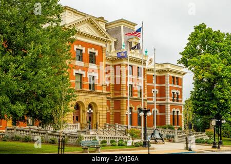 Cambria County Courthouse, 200 South Center Street, Ebensburg, PA Stock ...