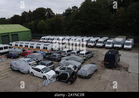 Metropolitan police vehicle pound, Charlton, London Stock Photo - Alamy