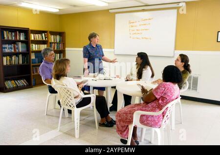 Austin, Texas: October 25, 2004. Del Valle, Transition Center, a ...