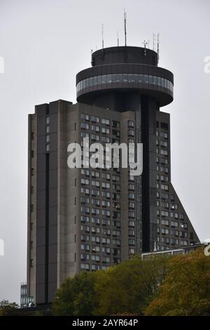 The Hotel Le Concorde and Ciel rotating restaurant, Quebec City, Canada ...