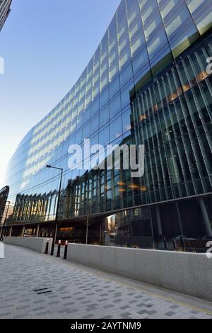 Goldman Sachs Plumtree Court Headquarters building on Stonecutter ...