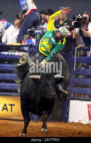 Arlington, Texas, USA. 16th Feb 2020. Jake Gardner (CAN) rides bull ...