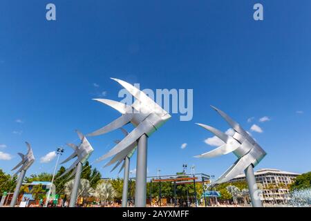 The Woven Fish sculptures by Artist Brian Robinson and people bathing ...