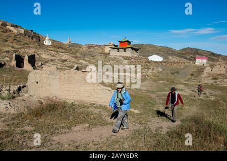 Ongi monastery ruins, Mongolia Stock Photo - Alamy