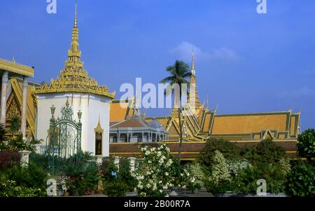 Khmer temples in Phnom Penh, CAMBODIA Stock Photo - Alamy