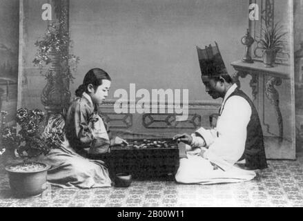 Chinese Weiqi Japanese Go Korean Baduk a Traditional Chinese board game ...