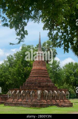 Sukhothai, Thailand, Wat Sorasak in Sukhothai Historical Park Stock ...