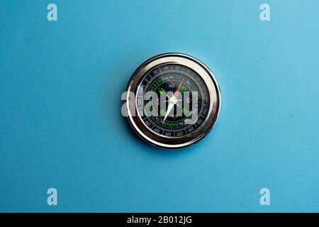 marine compass with movable arrow, reference point Stock Photo - Alamy