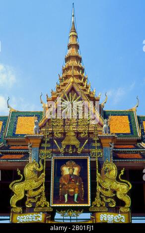 Jayavarman VII statue, Phnom Penh, kingdom of Cambodia, Southeast Asia ...