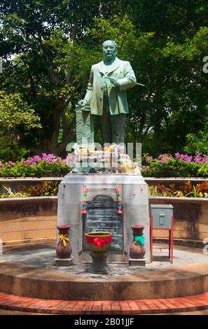 Thailand: Phraya Ratsadanupradit Mahison Phakdi Monument, Trang Town ...