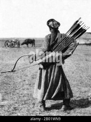 China/Inner Mongolia: A traditional Mongol archer in the Inner ...