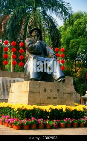 China: Commissioner Lin Zexu (1785-1850) overseeing the destruction of ...