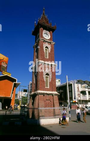 Zegyo Market MANDALAY MYANMAR BURMA BIRMA Asia Stock Photo - Alamy