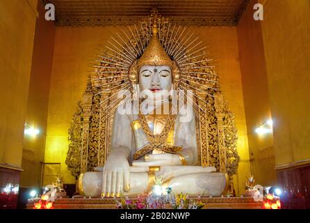 The Kyauktawgyi Temple was built during the reign of King Mindon Min (b ...