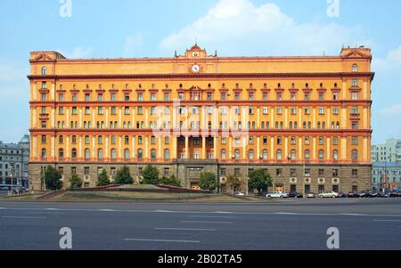Moscow: the Lubyanka building, popular name for the headquarters of the ...