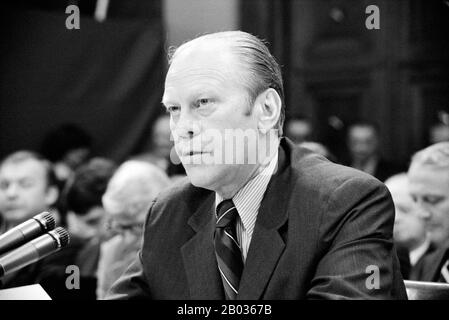 GERALD FORD (1913-2006) in naval uniform in 1945 Stock Photo - Alamy