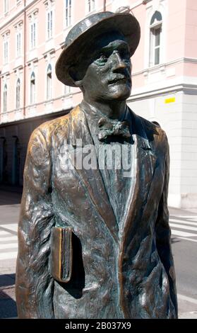 James Augustine Aloysius Joyce, 1882 - 1941, Irish poet and writer ...