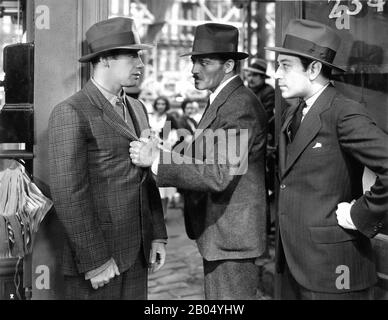 C. HENRY GORDON PAUL MUNI GEORGE RAFT SCARFACE (1932 Stock Photo - Alamy