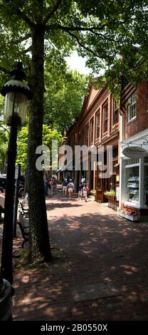 Scene in Main Street, Nantucket, Massachusetts, USA Stock Photo - Alamy