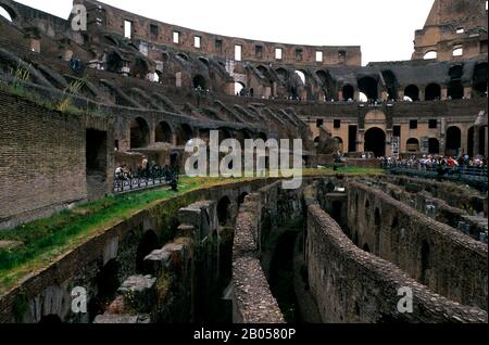 ITALY, ROME, COLOSSEUM, INTERIOR Stock Photo - Alamy
