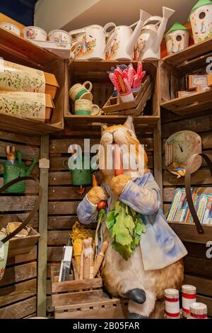 World of beatrix potter attraction exhibition peter rabbit Bowness on ...