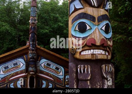 Entrance to a Longhouse, Totem Bight State Park, Ketchikan,Alaska Stock ...