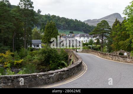The village of Killin in the Scottish Highlands Stock Photo - Alamy
