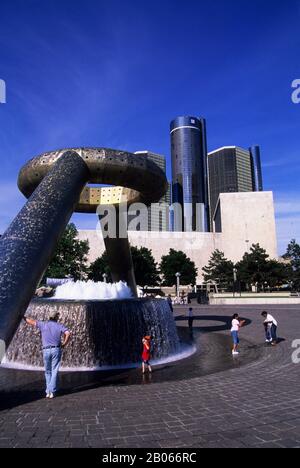 The Riverfront Fountain in the Hart Plaza Detroit Michigan MI Stock ...