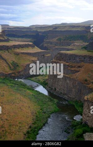 Washington, view of Palouse River Canyon from Palouse Falls State Park ...