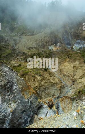 Colourful Sulphureous Rocks around the Crater lakes Wawo muda volcano ...