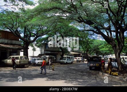 The street in Arusha city, Tanzania Stock Photo - Alamy
