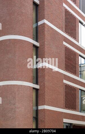 Detail view of curved brick corner. UCLH Eye Hospital, London, United ...