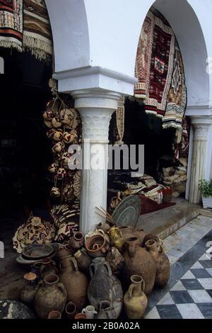 LIBYA, TRIPOLI, OLD CITY, BAZAAR Stock Photo - Alamy