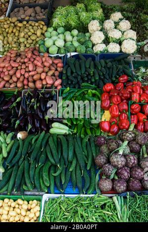 MOROCCO, CASABLANCA, EUROPEAN QUARTER, CENTRAL MARKET Stock Photo - Alamy