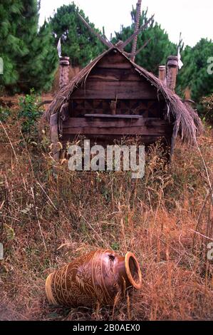ASIA, VIETNAM,CENTRAL HIGHLANDS, DARLAC PLATEAU, EDE HILL-TRIBE GRAVES ...
