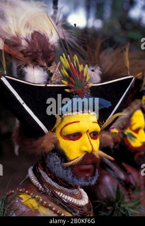 Huli wig man, Tari, Huli wig man, Papua New Guinea Stock Photo - Alamy