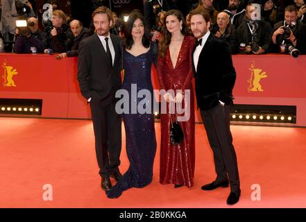 MY SALINGER YEAR, 2nd from left: Margaret Qualley; back from left: Leni ...