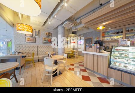 MOSCOW - SEPTEMBER 2014: The cozy modern interior of a popular Russian ...