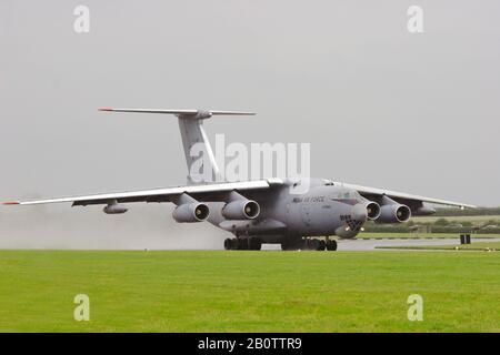 Indian Air Force Ilyushin Il-78MKI, Il-76 jet transport plane. Ilyushin ...