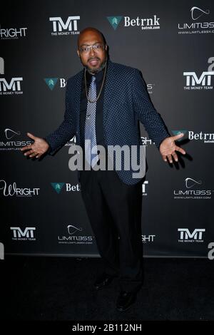Uncle Todd walking the red carpet at Floyd Mayweather's 43rd Birthday ...