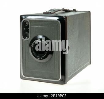 Kodak Portrait Brownie No2 box camera - 1930's Stock Photo - Alamy