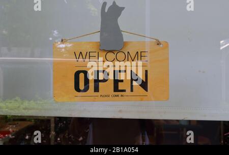 Read and sign please Stock Photo - Alamy