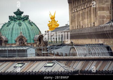 Galeries Lafayette, Paris, France. Architect: Georges Chedanne And ...